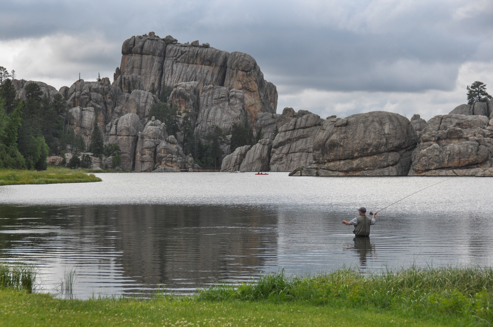 Top 6 Fishing Spots in North Dakota | Fishing Camping in North Dakota